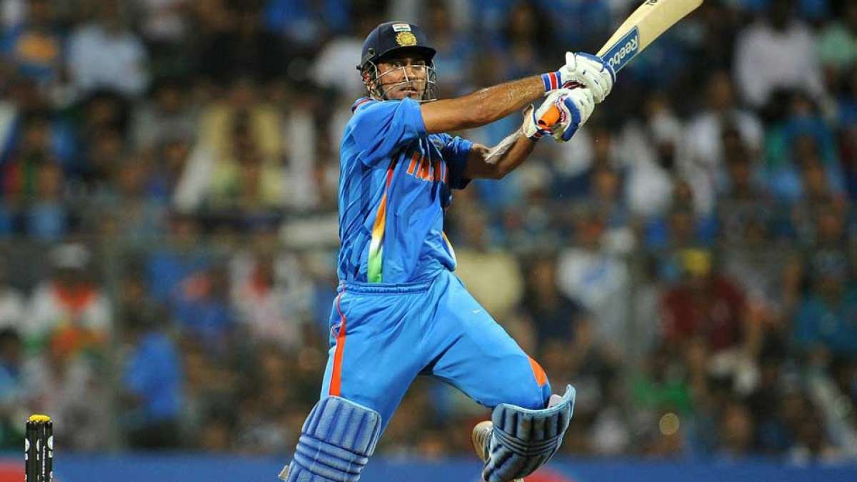 MS Dhoni's 2011 WC final bat is the most expensive bat ever - Telugu MyKhel