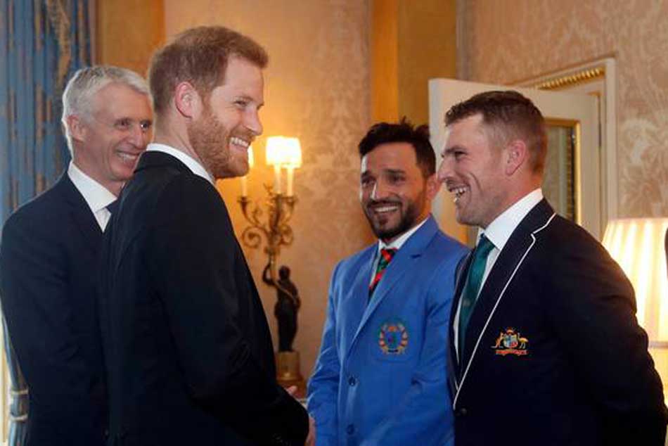 ఆసీస్ కెప్టెన్‌పై స్లెడ్జింగ్: బకింగ్‌హామ్‌ ప్యాలెస్‌లో తన స్థాయి ...