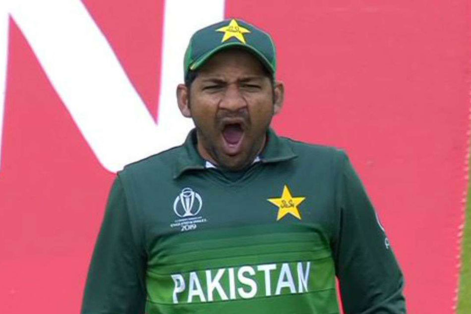 Wicket keeper or Sleep keeper, memes tides on Pakistan skipper Sarfaraz ...
