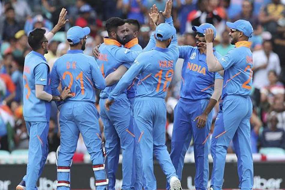 సౌతాంప్టన్‌లో చెలరేగిన భారత బౌలర్లు: టీమిండియా విజయ లక్ష్యం 228 | CWC ...
