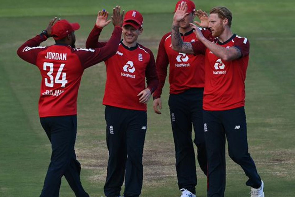 3సి, 4ఇ.. కోడ్ భాషలో ఇంగ్లండ్ కెప్టెన్‌కు రహస్య సందేశాలు!! ముదురుతున్న ...